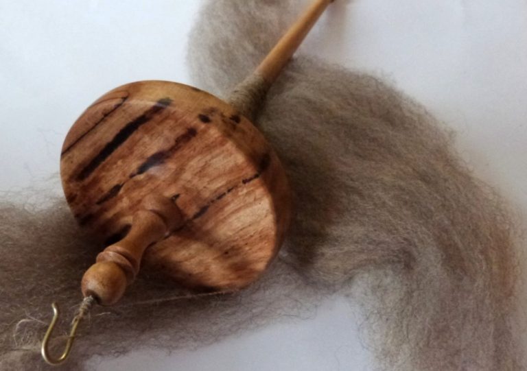 Sheep to Sweater Sunday n° 170 : Spindle Spinning — The Spinning Shepherd